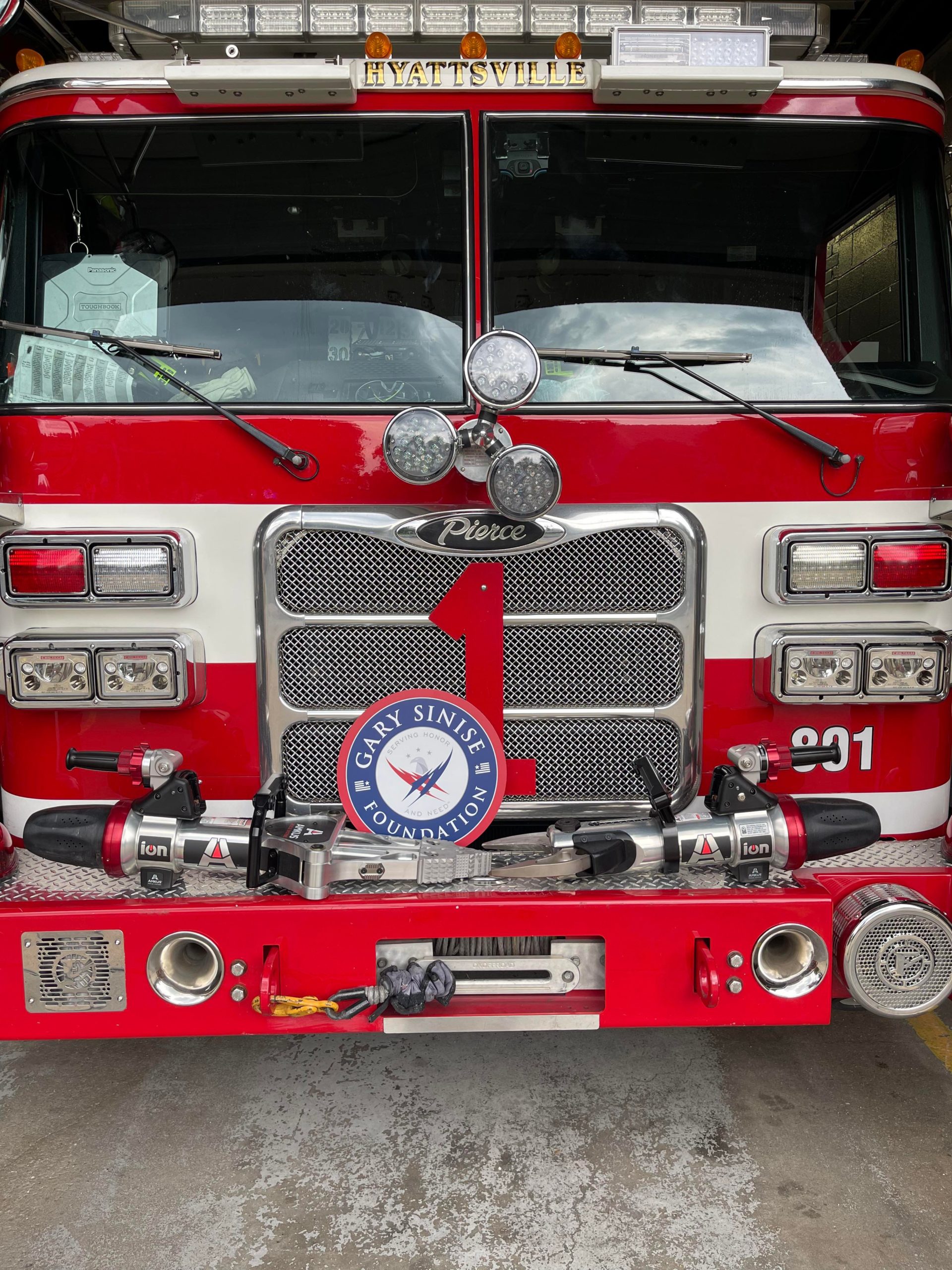 HVFD Adds Battery-Powered Amkus Rescue Tools Thanks to Gary Sinise ...